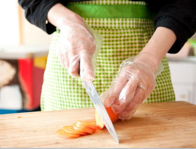 Waterproof HDPE PE Disposable Food Preparation Gloves Smooth / Embossed ...