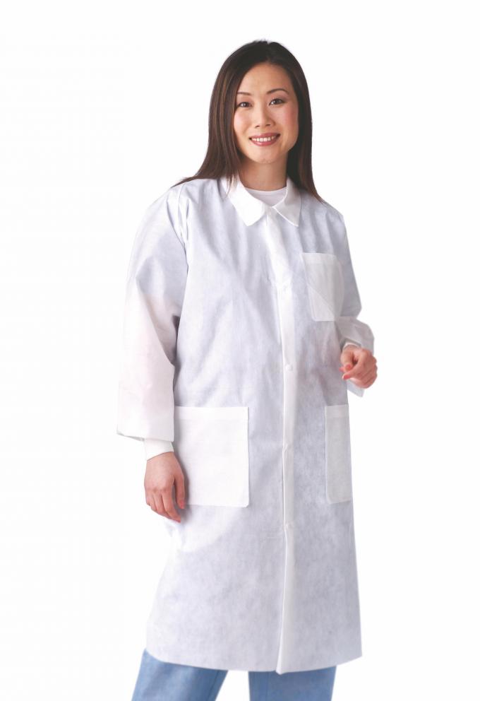 All Size PE Disposable Lab Coats With Buttons Single Use Water Resistant
